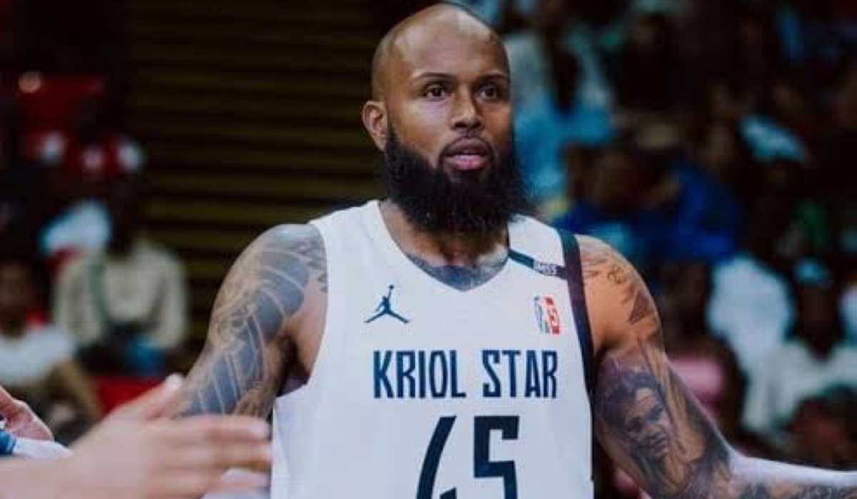 Le Trophée Ubuntu 2025 au meneur du Kriol Star Basketball (Cap-Vert ...